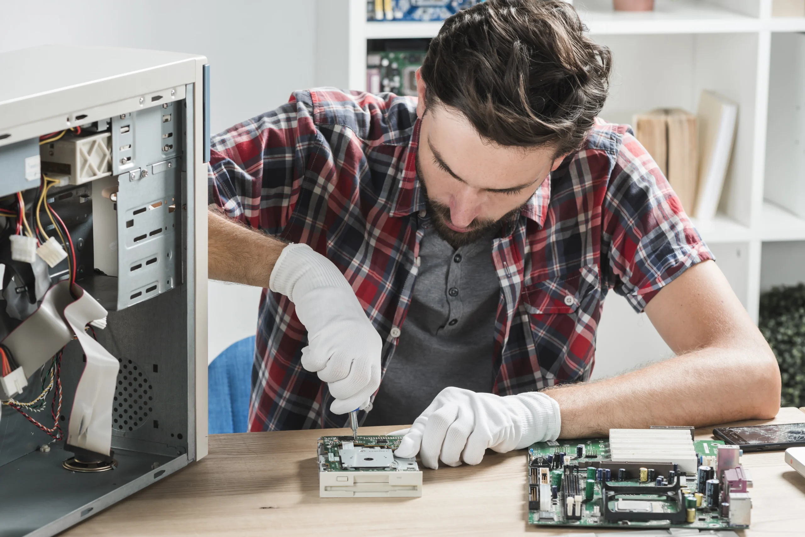 PC Repair in Dubai | Fast & Affordable Computer Fix Shop | Milaaj